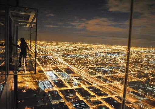 Immersive and Interactive Technology at Willis Tower | Electrosonic